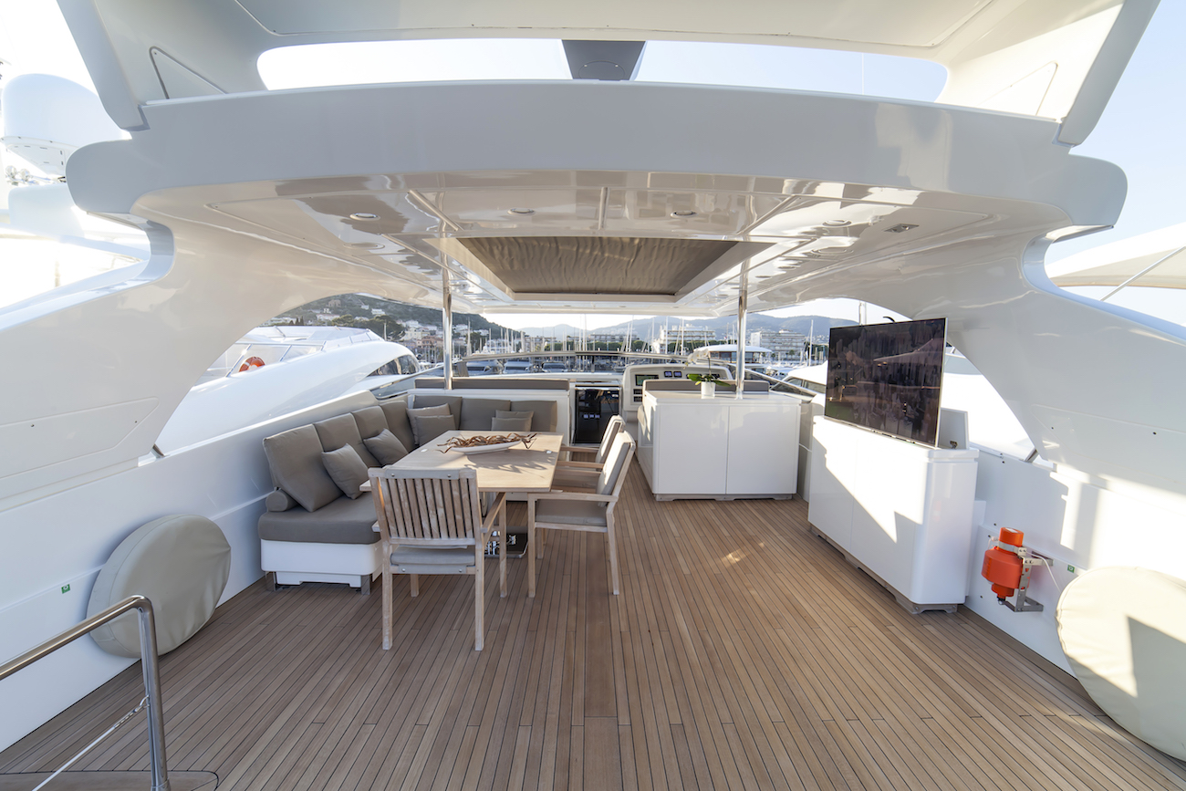 Yacht FASTER, Sanlorenzo | CHARTERWORLD Luxury Superyacht Charters